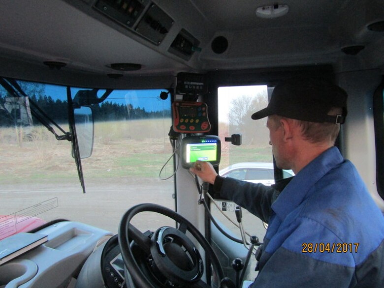 Установка Ag Leader Compass 6500 с подруливающим устройством OnTrac3 на ...